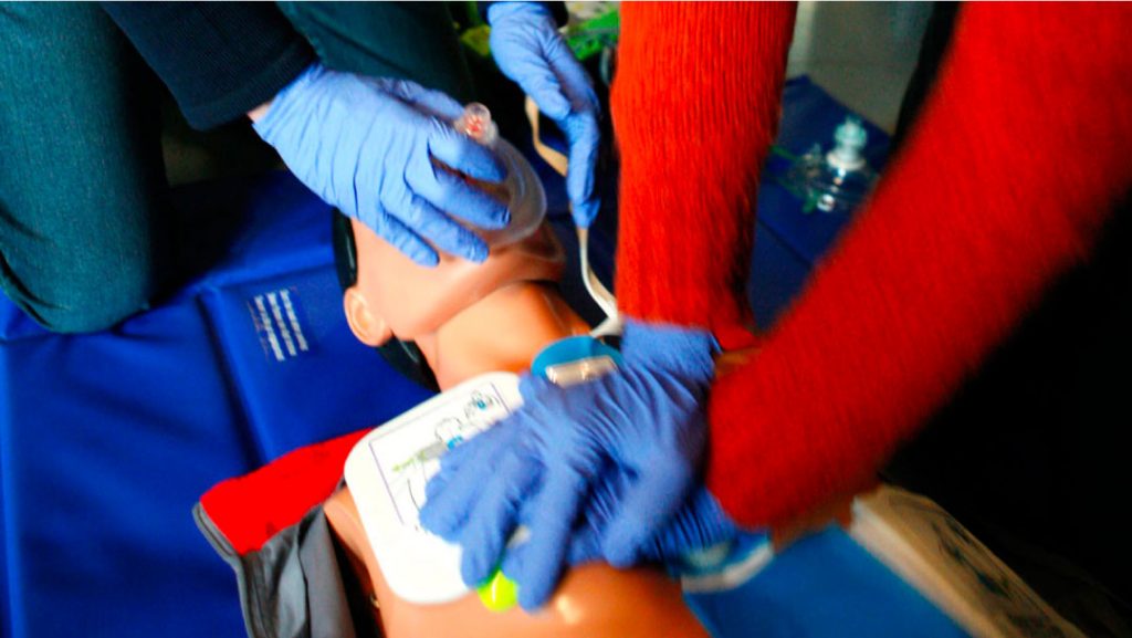 C?mo Actuar ante un Paro Cardiorrespiratorio - Paolini Hnos.